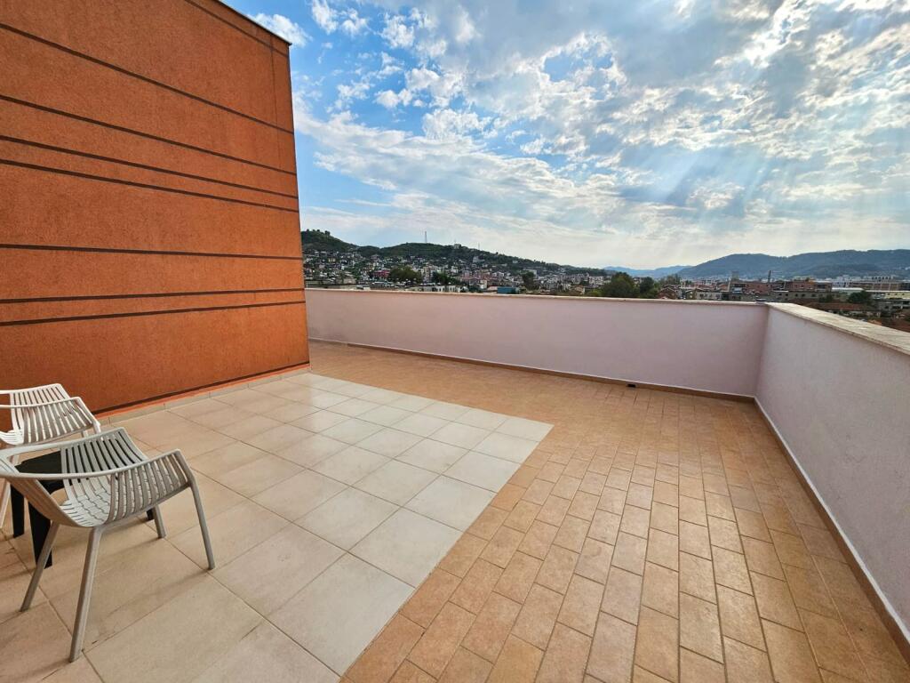 For Rent: 2+1+2wc📍Kombinat (Credins Bank Building) - 500€ - Area 175m² ...