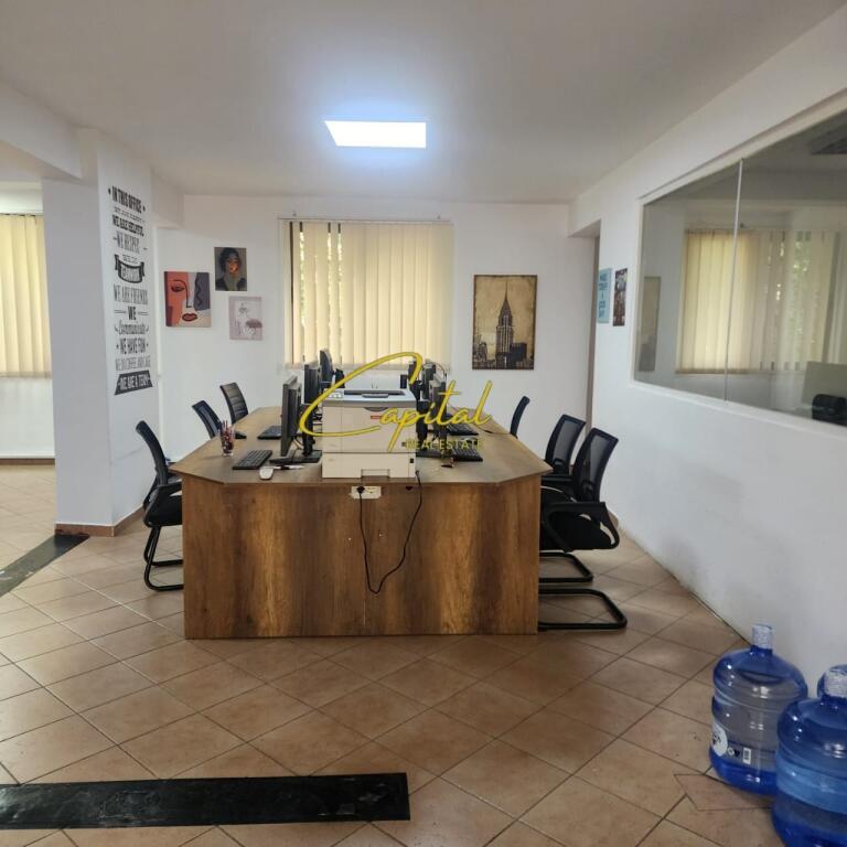 BUSINESS PREMISES FOR RENT 120 M2 FORMER PARK 80,000 LEKE - Tirane, Ish ...