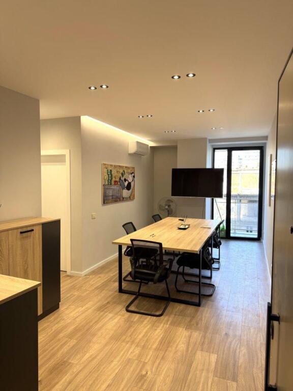 🏢 Rruga Mine Peza,Golden Tower Rezidence,jepet me qera ambient biznesi ...