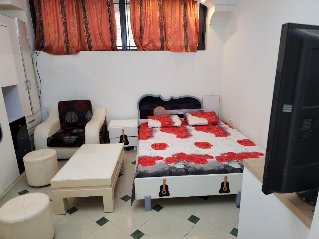 Jepet me qira garsoniere 300 metra mbi Qenderen Kristal. - Tirane ...