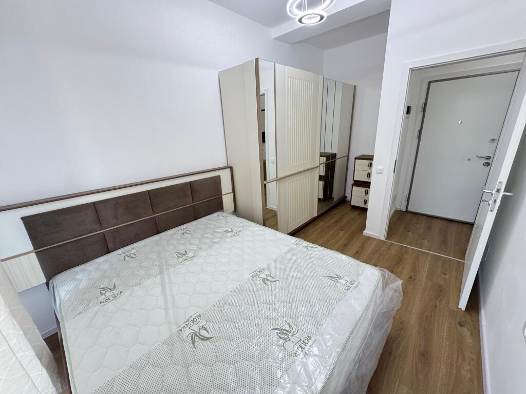 Oxa Apartament me qera 1+1+parkim - Tirane, Fresku - Dua Shpi