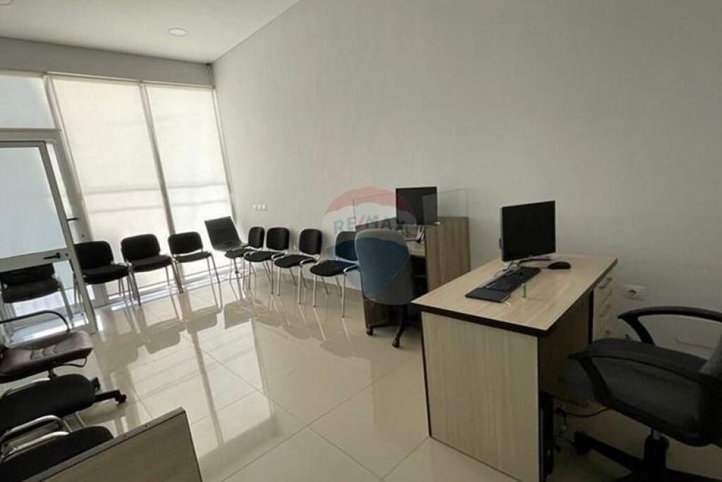 ZYRE PER SHITJE, RR. ALI DEM! - Tirane, Ali Demi - Dua Shpi